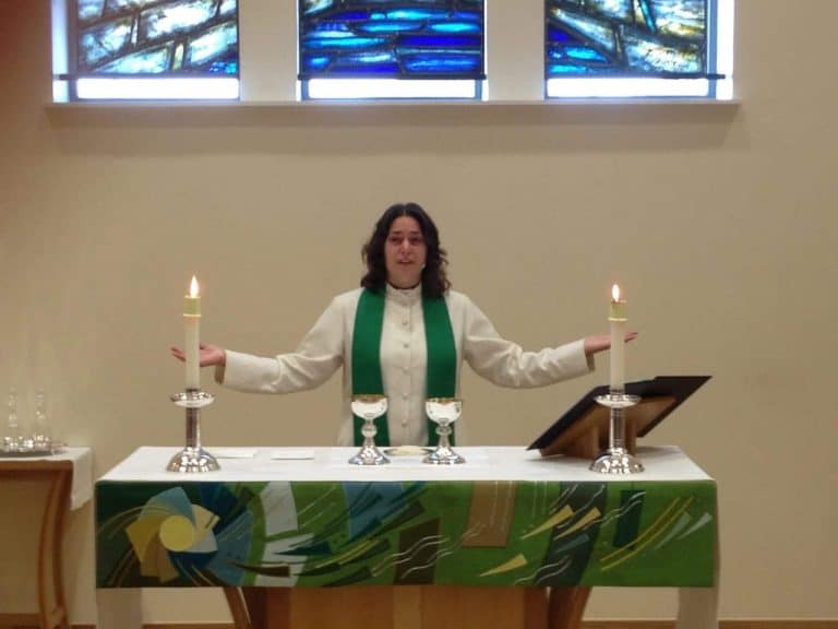 Factsheet: Women priests in the Church of England - Religion Media Centre